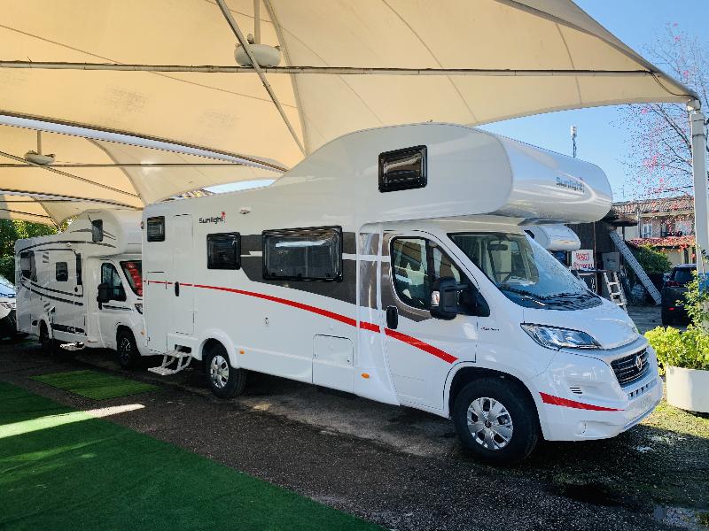 Sunlight A72 7.25 x 2.32 x H 3.14 m | Centro Caravans Barassi