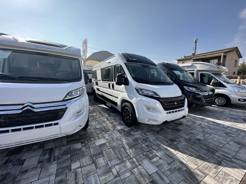 ADRIA TWIN SUPREME 600 SPB 5.99 x 2.05 x H 2.58 m | Centro Caravans Barassi
