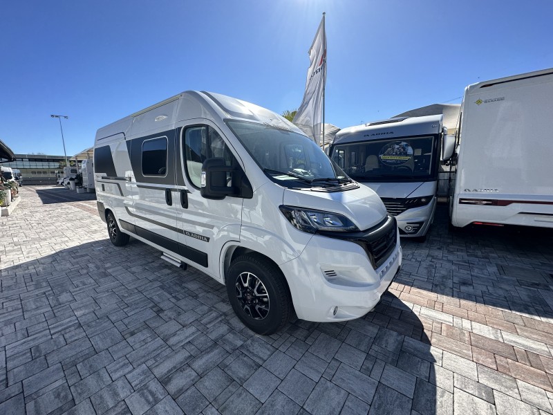 ADRIA TWIN PLUS 600 SPB 5.99 x 2.05 x H 2.58 m | Centro Caravans Barassi